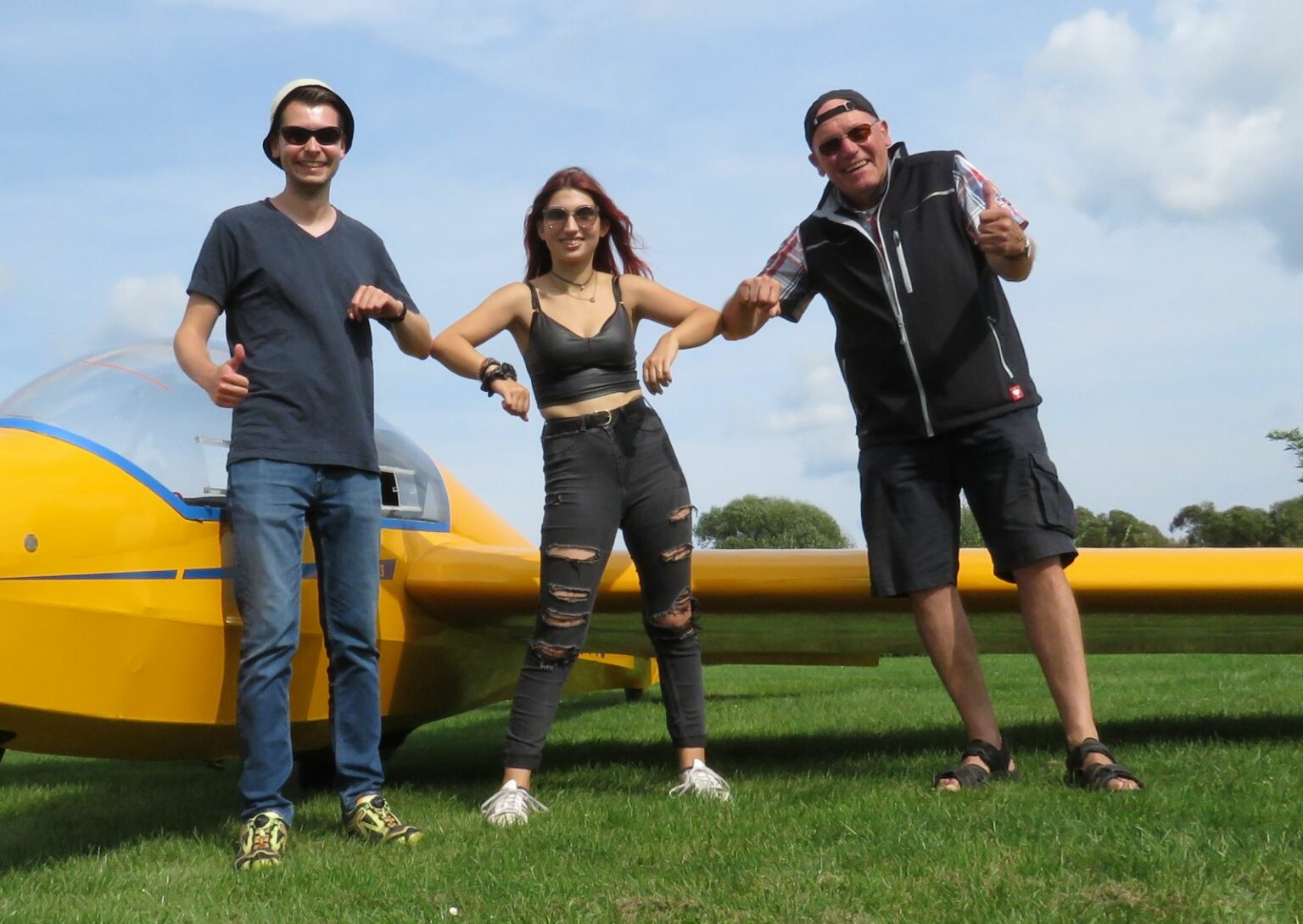 Hier sind gleich drei ausser Rand und Band vor Freude - LSV Wittlage e.V.